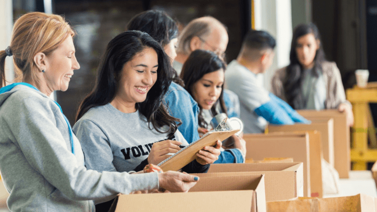 Mastering Volunteer Management: Tips and Tools